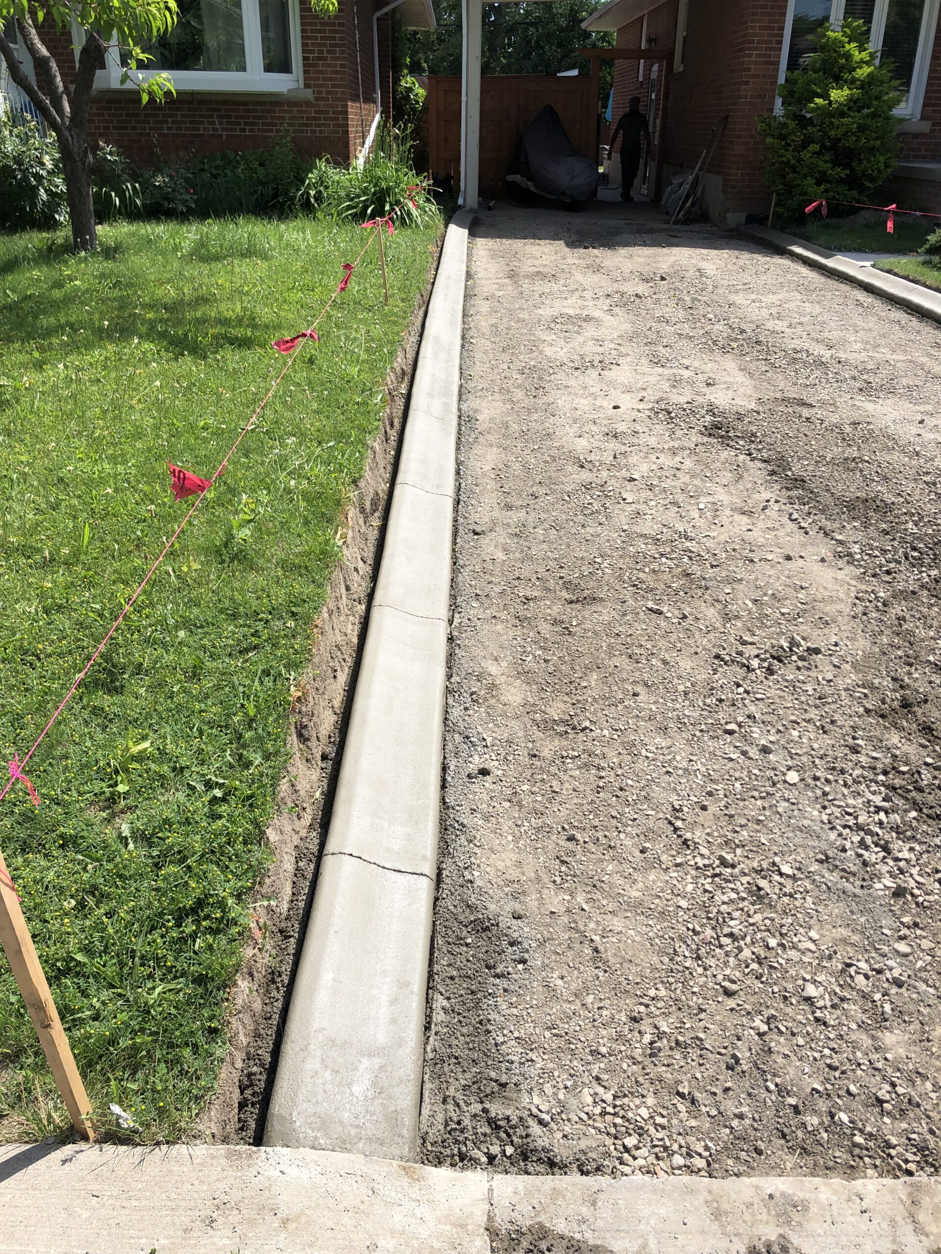 Driveway Curbs – ProTech Curbs