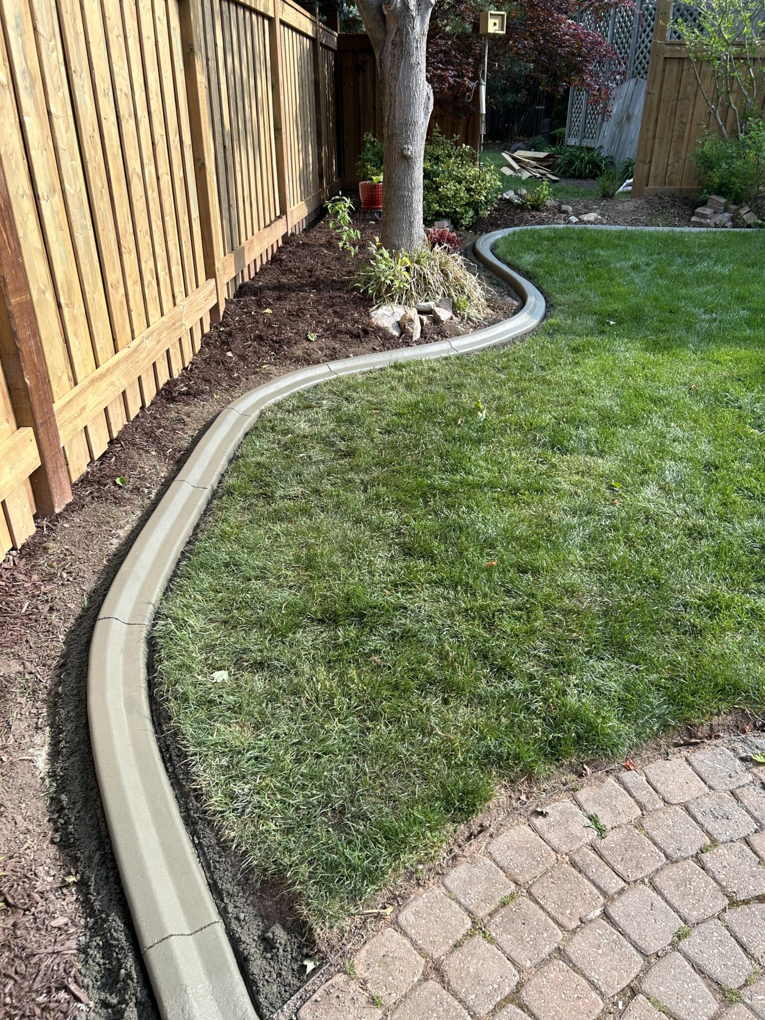 Beautiful Extruded Concrete Borders