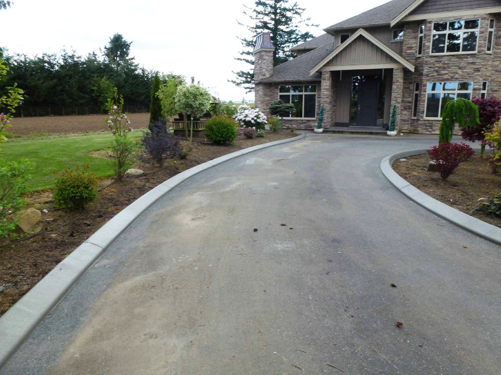 Driveway Curbs – ProTech Curbs